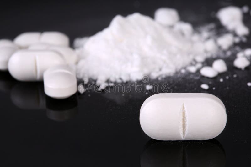 Drogas foto de archivo. Imagen de tablilla, salud, apego - 8498402