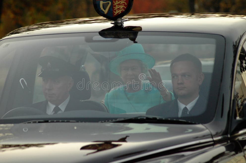 Drottning Elizabeth II redaktionell fotografering för bildbyråer. Bild ...