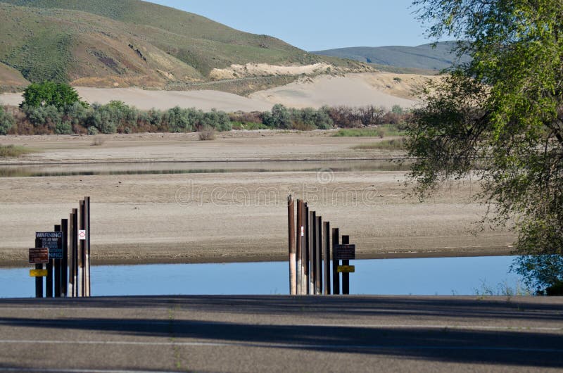 Drought Conditions - Boat Launch at Empty Reservoir Stock Photo - Image ...