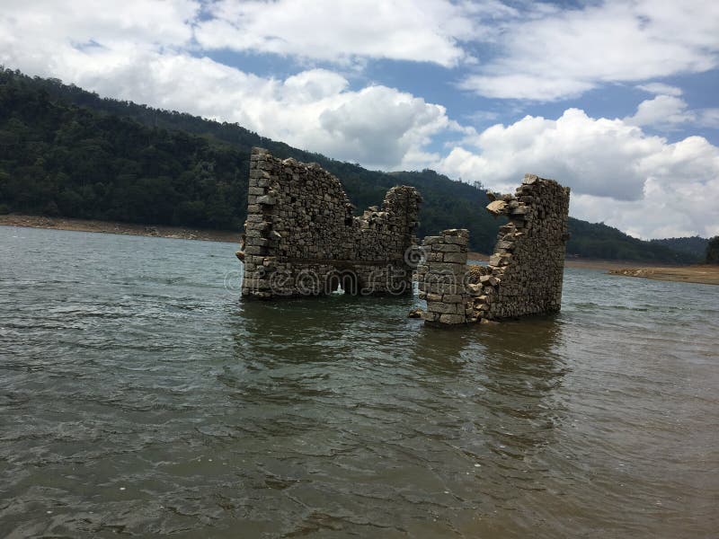 Drown temple stock image. Image of lankan, drown, temple - 148131121