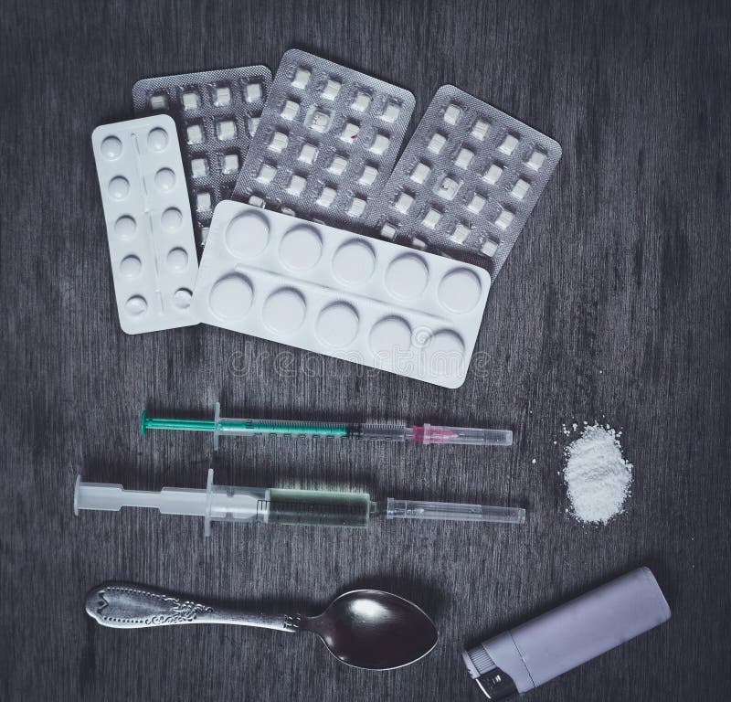 Drug Syringe and Cooked Heroin Stock Photo - Image of heroin, forbidden ...