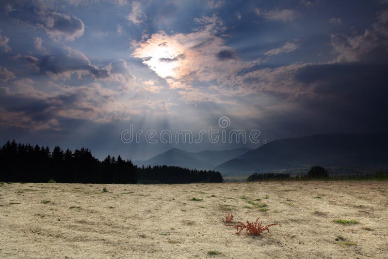 Dry Country Awaiting a Storm Stock Image - Image of countryside, rise ...