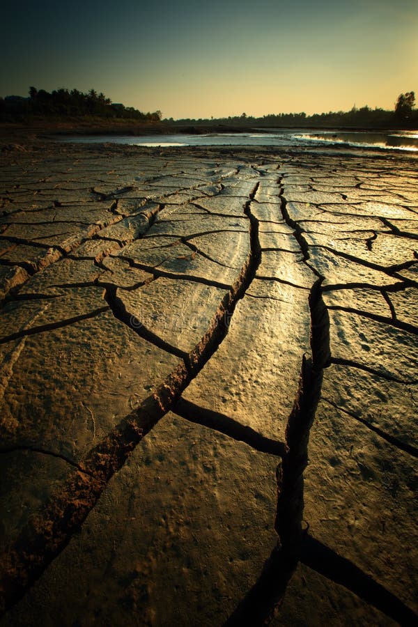 Dry land stock image. Image of cracks, texture, climate - 40116919