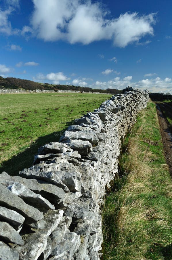 Dry Stone Wall in the Peak District, England Stock Image - Image of ...