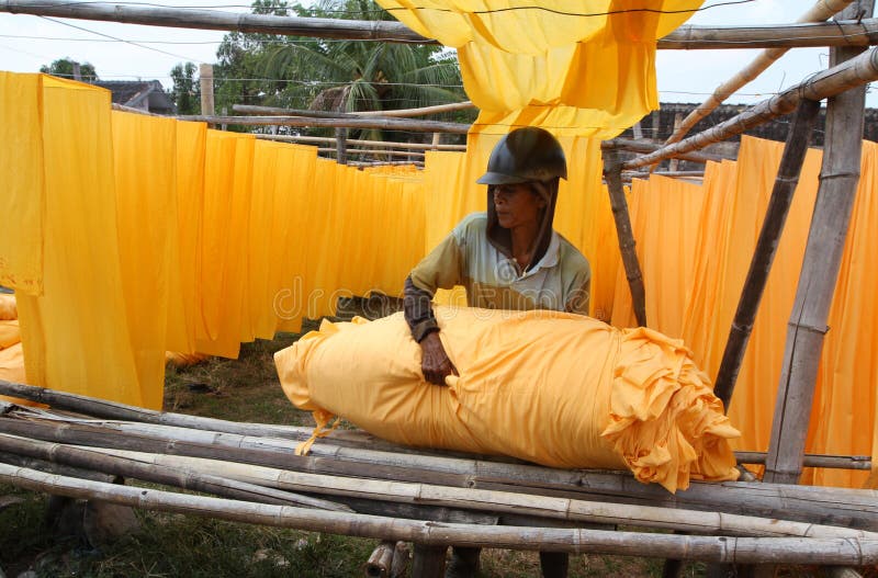 Drying fabric editorial photography. Image of process - 35477527