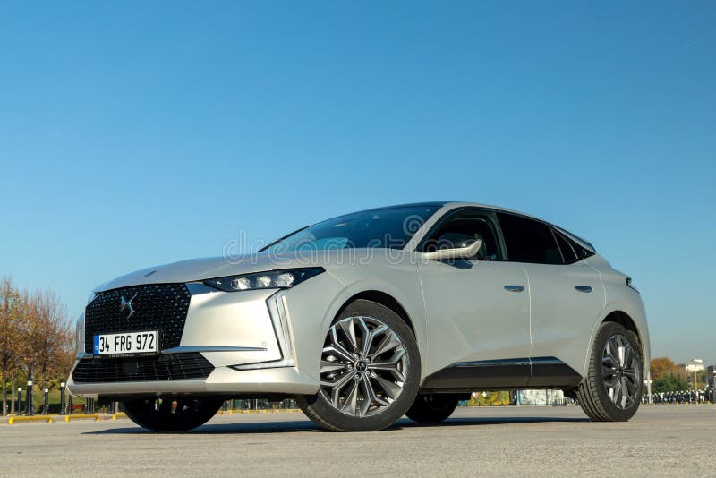 DS 4 editorial stock image. Image of tyre, compact, model - 267435084