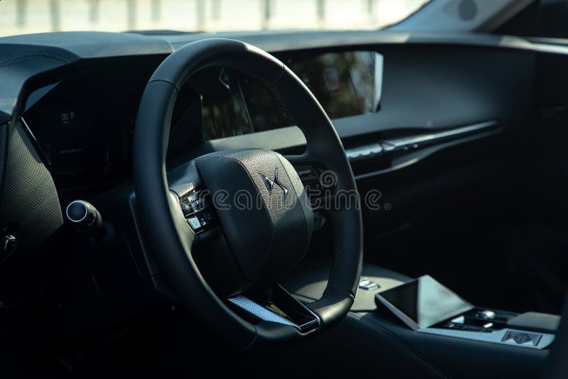 DS 4 editorial image. Image of logo, taillights, city - 267435350