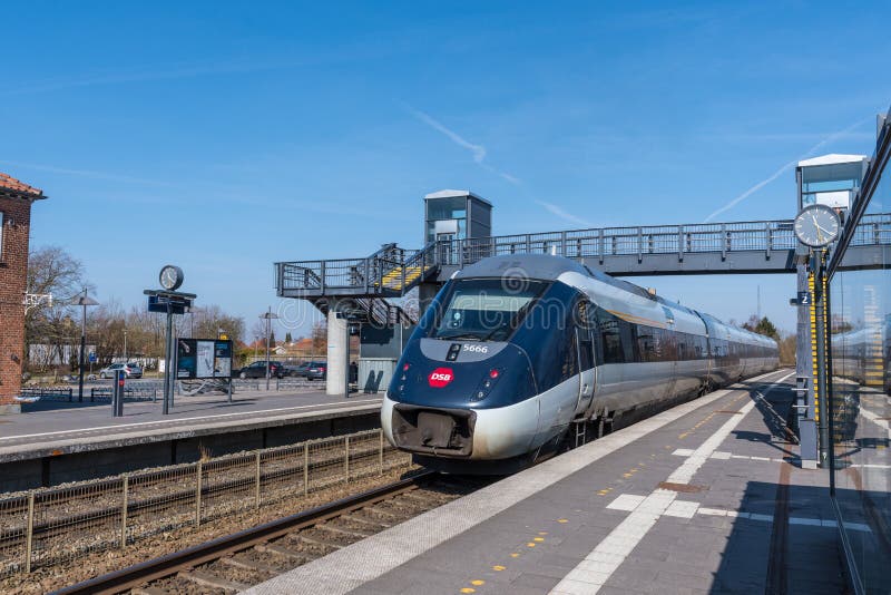 DSB IC4 regional train set editorial stock photo. Image of countryside ...