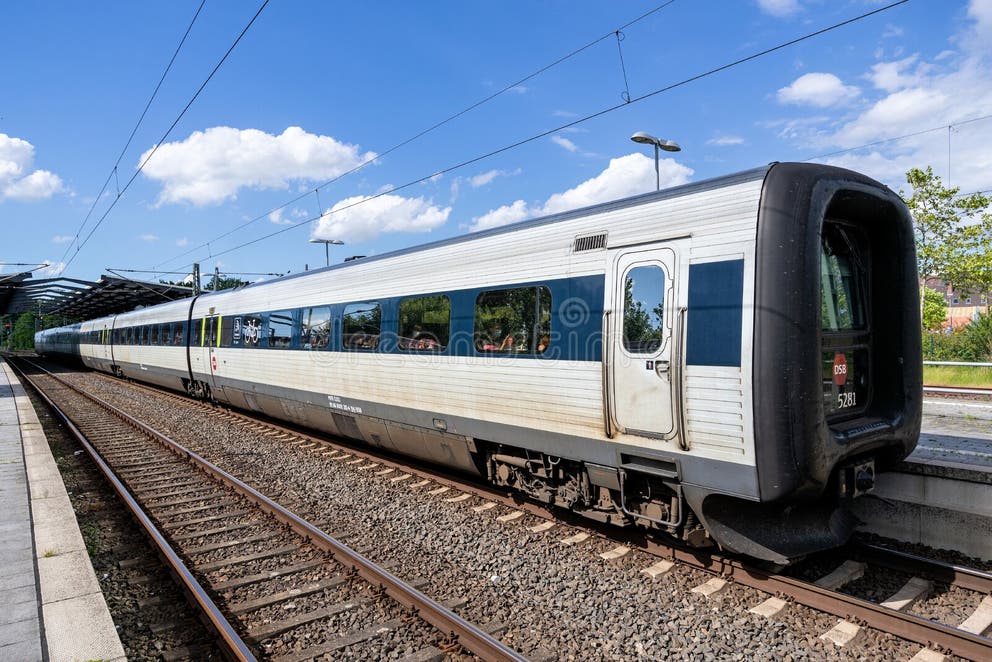 DSB train editorial photo. Image of station, train, traveling - 250205416