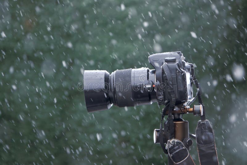 DSLR and Telephoto lens stock photo. Image of camera - 23998992