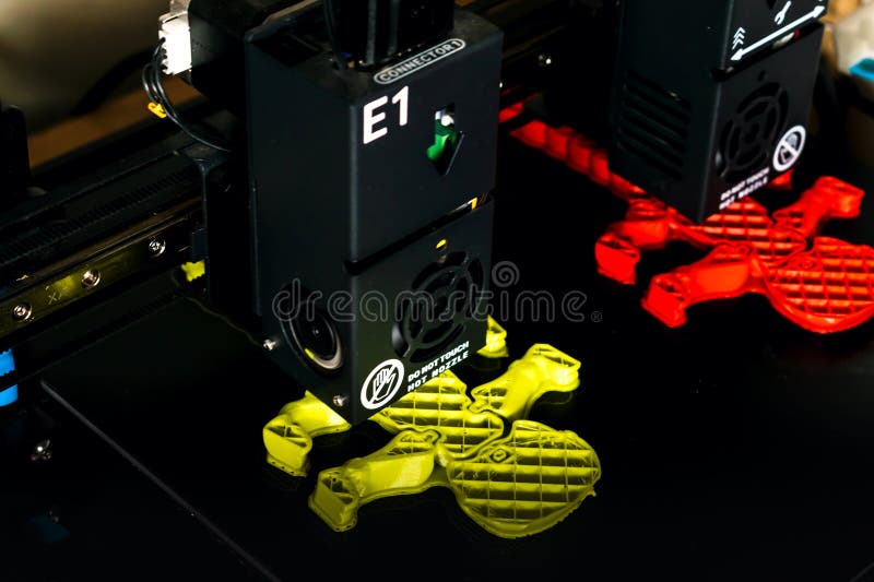Dual Extruder 3d Printer Which is Printing Two Bicolor Model, Idex ...