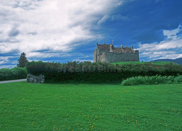 Duart castle stock photo. Image of castle, dark, island - 10590668
