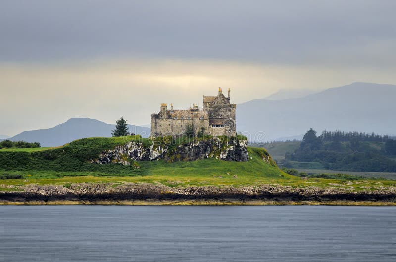 Duart Castle , Isle of Mull Scotland Stock Image - Image of blue ...