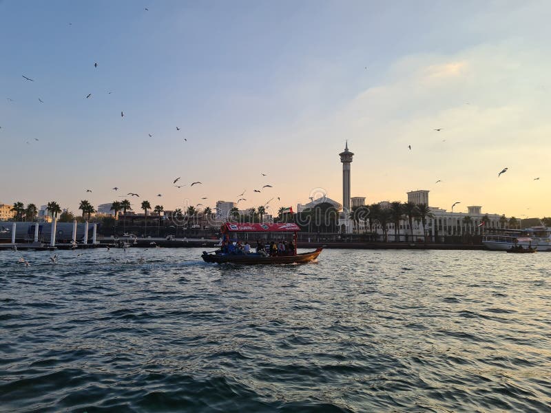 Landscape Photo of an Abra Ride at Sunset on the Dubai Creek Stock ...