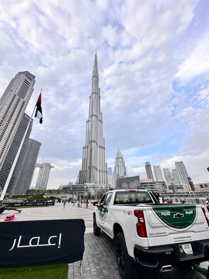 Dubai Beautiful View Burj Khalifa Editorial Stock Image - Image of ...
