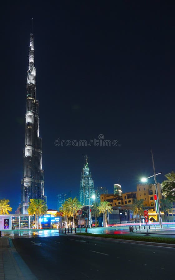 Dubai, Burj Khalifa, Night View Editorial Image - Image of district ...