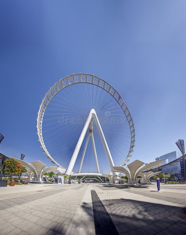 Giant Ferris Wheel in an Amusement Park Stock Photo - Image of clouds ...
