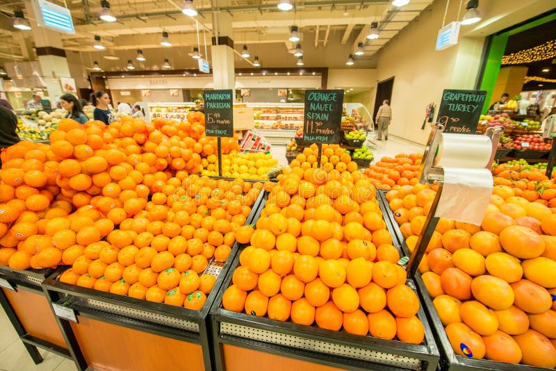 Dubai - JANUARY 7, 2014: Dubai Supermarket Editorial Photography ...