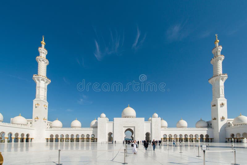 Dubai - JANUARY 9, 2015: Sheikh Zayed Mosque on Editorial Stock Image ...