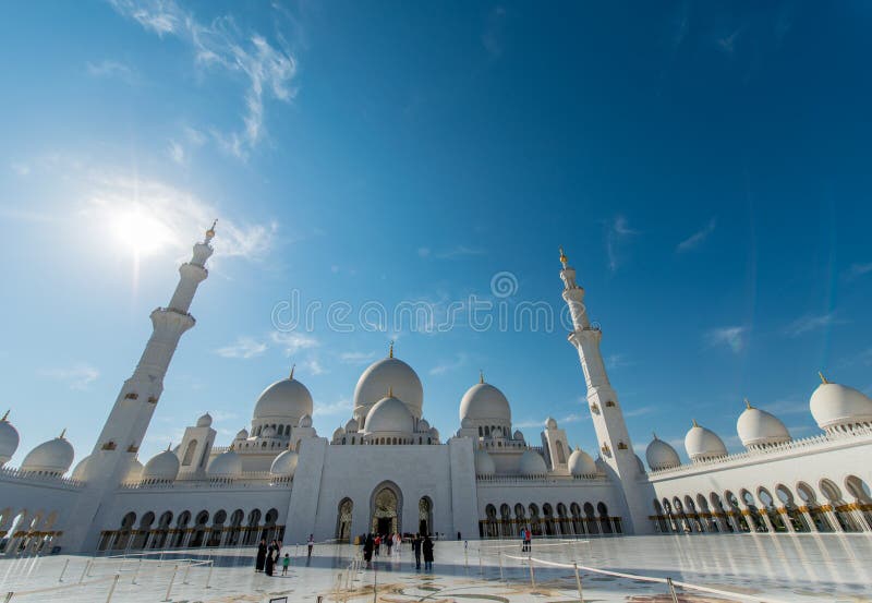 Dubai - JANUARY 9, 2015: Sheikh Zayed Mosque on Editorial Stock Image ...