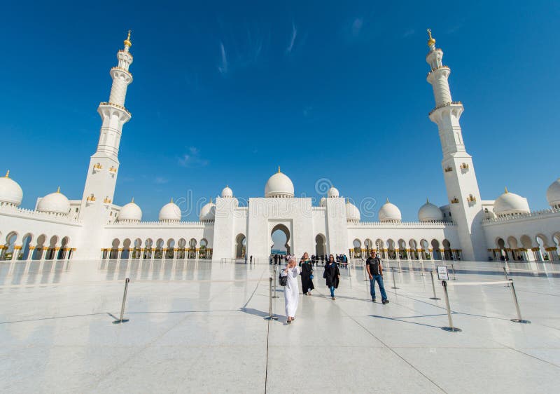 Dubai - JANUARY 9, 2015: Sheikh Zayed Mosque on Editorial Stock Image ...