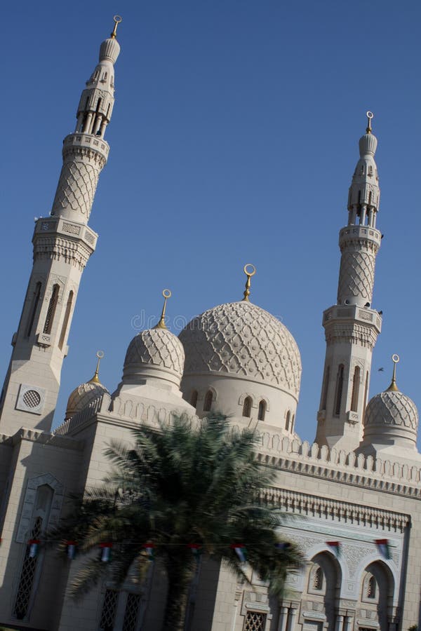 Dubai-Moschee stockbild. Bild von dubai, islam, fromm - 9480571