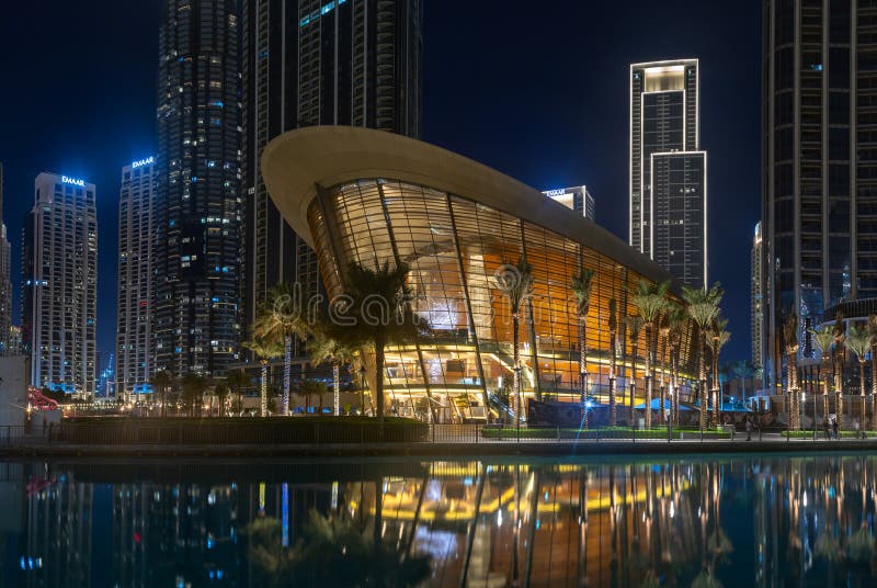 Dubai Opera at Night editorial photography. Image of evening - 309086317