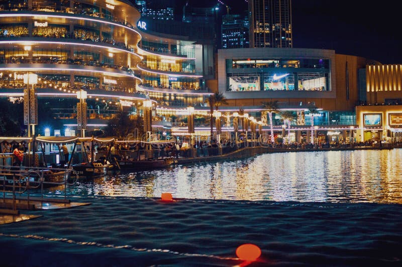 Dubai& X27;s Mall at Night Editorial Photography - Image of dubai ...