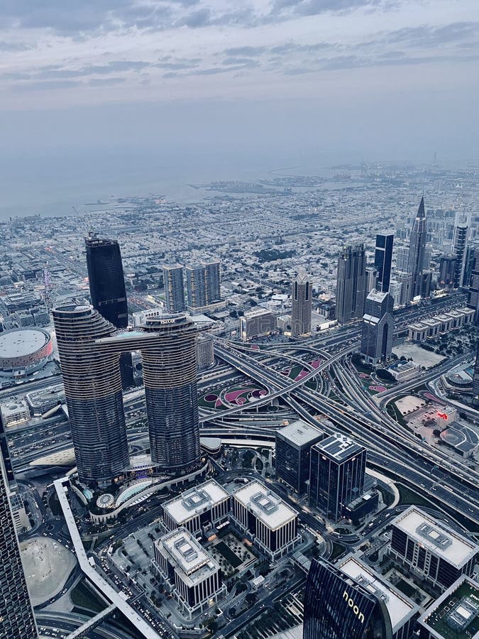 Dubai Seen from Burj Khalifa 173th Floor Editorial Image - Image of ... Dubai Seen from Burj Khalifa 173th Floor Editorial Image - Image of ...