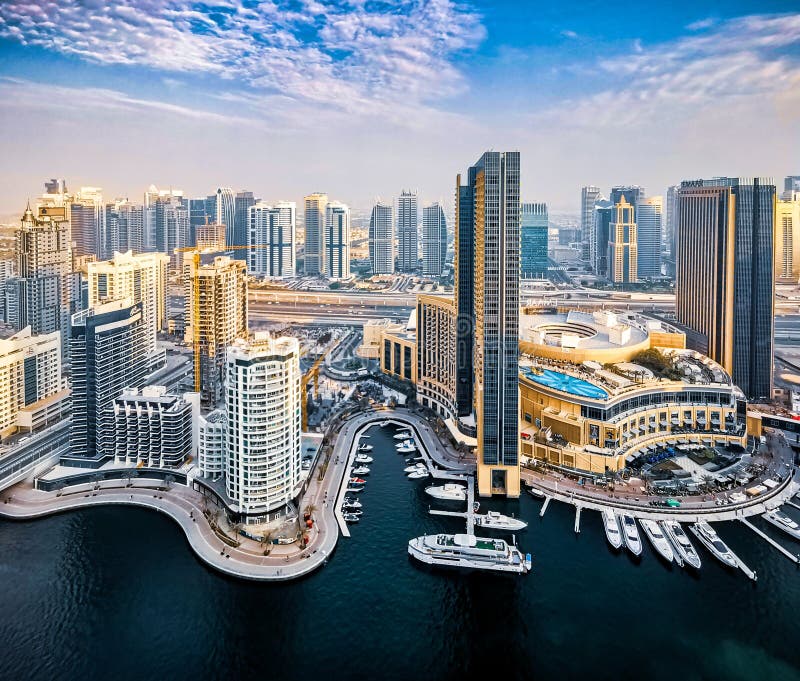 Dubai - UAE: View of the Dubai Skyline from Jumeirah Islands. Editorial ...