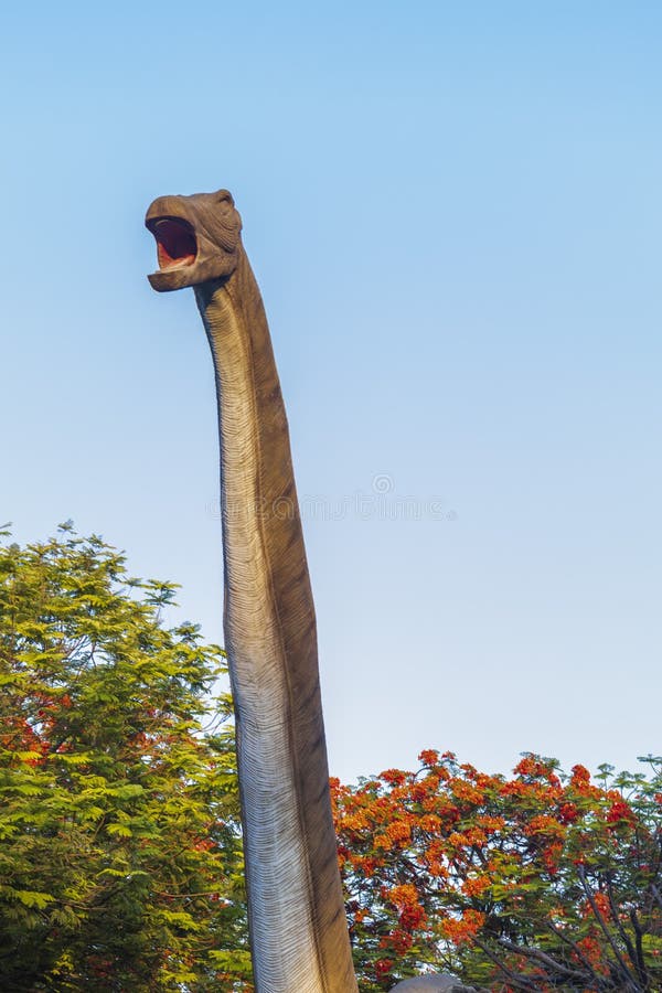 T Rex Replica Exhibit at Dinosaur Park. Outdoor Editorial Photography ...