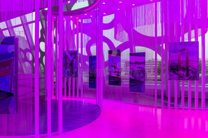 Gallery in Dubai Frame, Modern Pink Illuminated Gallery Museum Showing ...