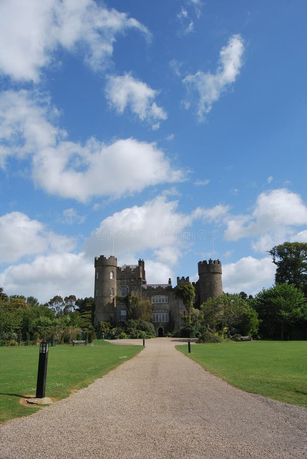 Dublin stock image. Image of garden, monument, town, needle - 20088505