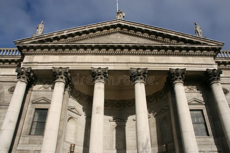 Four courts stock image. Image of eire, street, liffey - 15796047