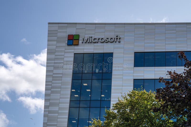 256 Microsoft Office 2023 Stock Photos - Free & Royalty-Free Stock ...