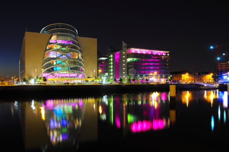 Dublin, night scene stock image. Image of cityscape, glass - 14807803