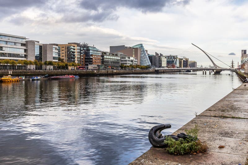Dublin editorial photography. Image of liffey, illuminated - 269525822