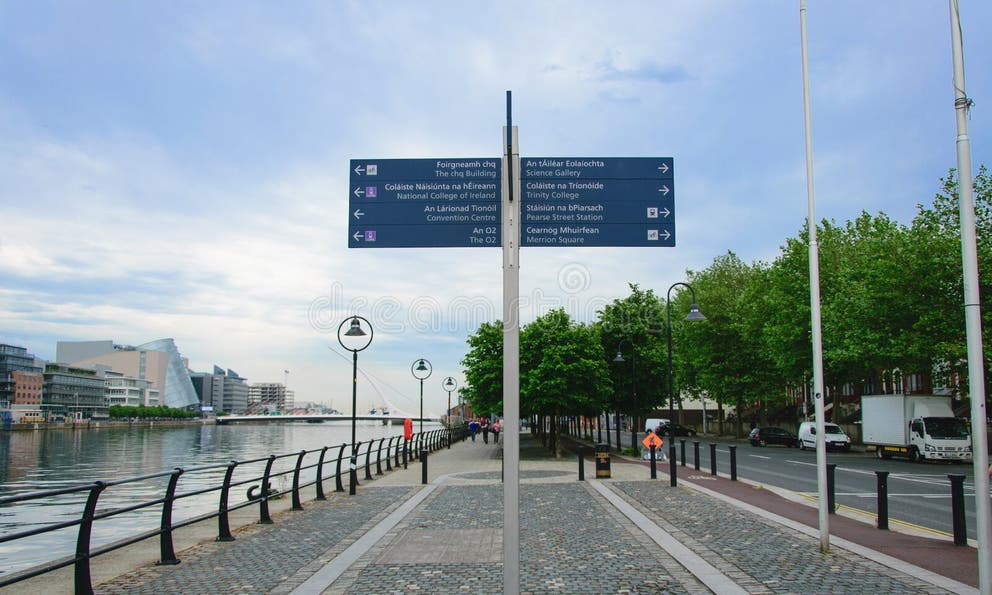Dublin signpost editorial image. Image of bridge, ireland - 57208990