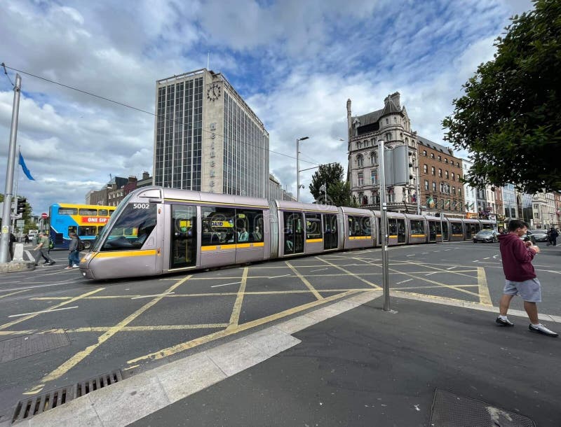 Dublin tram editorial photo. Image of train, tansport - 293957306