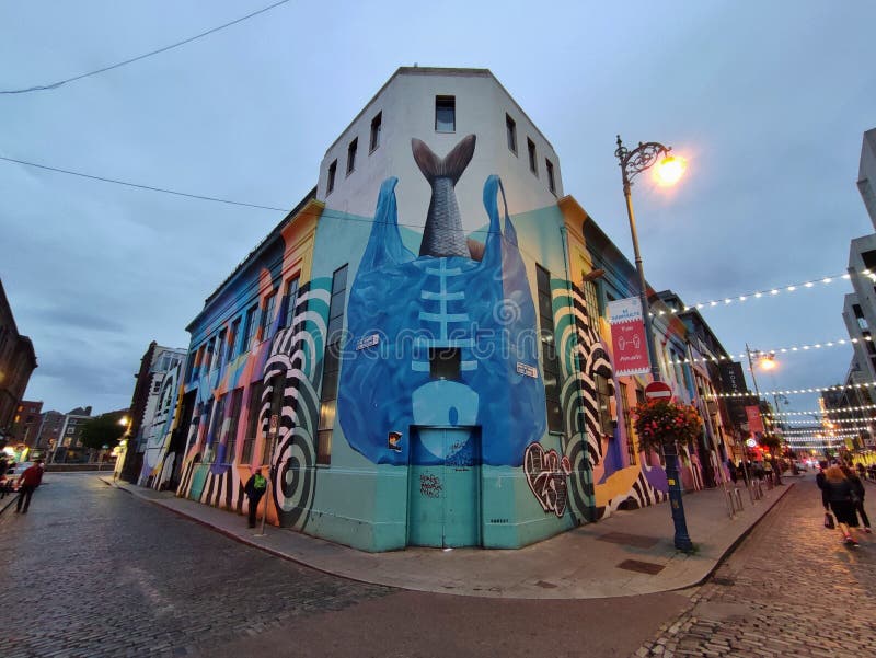 Dublino â€“ Murale Nel Quartiere Di Temple Bar Editorial Photo - Image ...