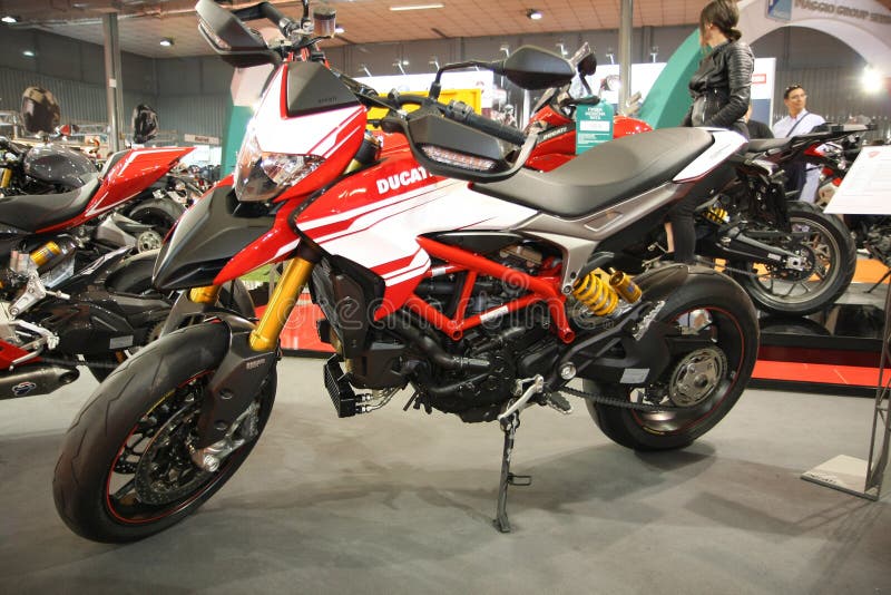 Ducati En El Car Show De Belgrado Imagen editorial - Imagen de ...