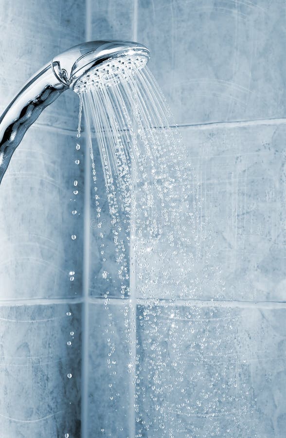 Ducha imagen de archivo. Imagen de moderno, riego, cierre - 2140127