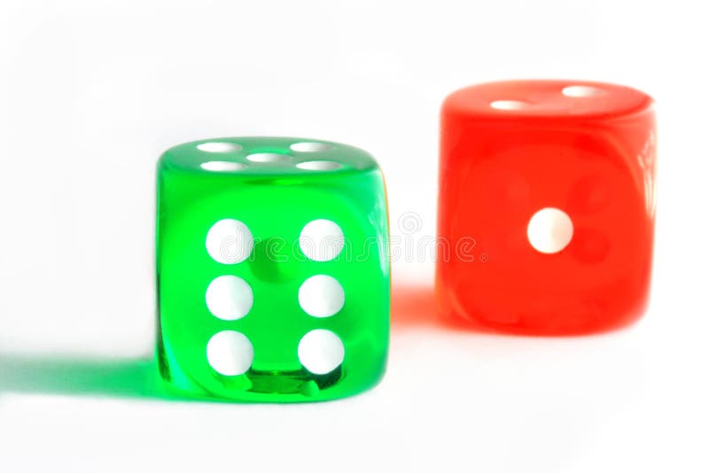 Due dadi immagine stock. Immagine di ombra, rosso, antecedenti - 8420883