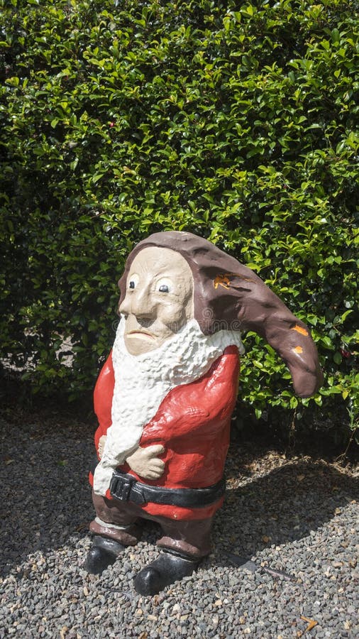 Duende del laberinto imagen de archivo. Imagen de sombrero - 69323545