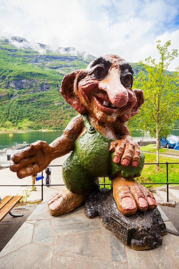 Duende Noruego - Estatuilla Imagen de archivo - Imagen de europa ...