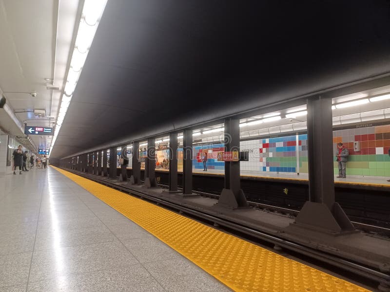 Dufferin Subway Station Interior View Editorial Photo - Image of indoor ...