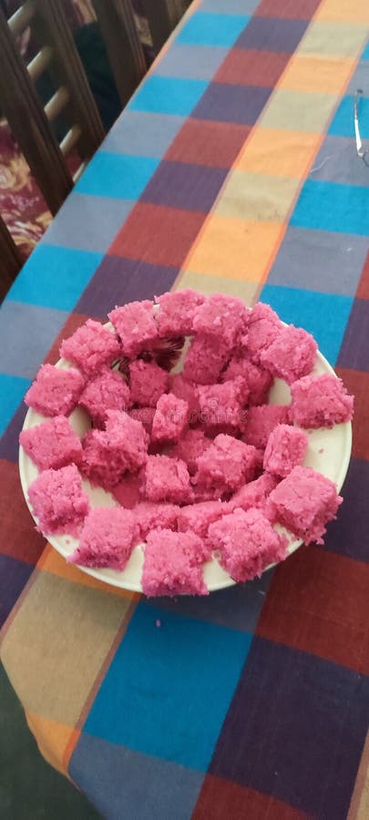 Dulces de color rosa foto de archivo. Imagen de dulce - 253278650