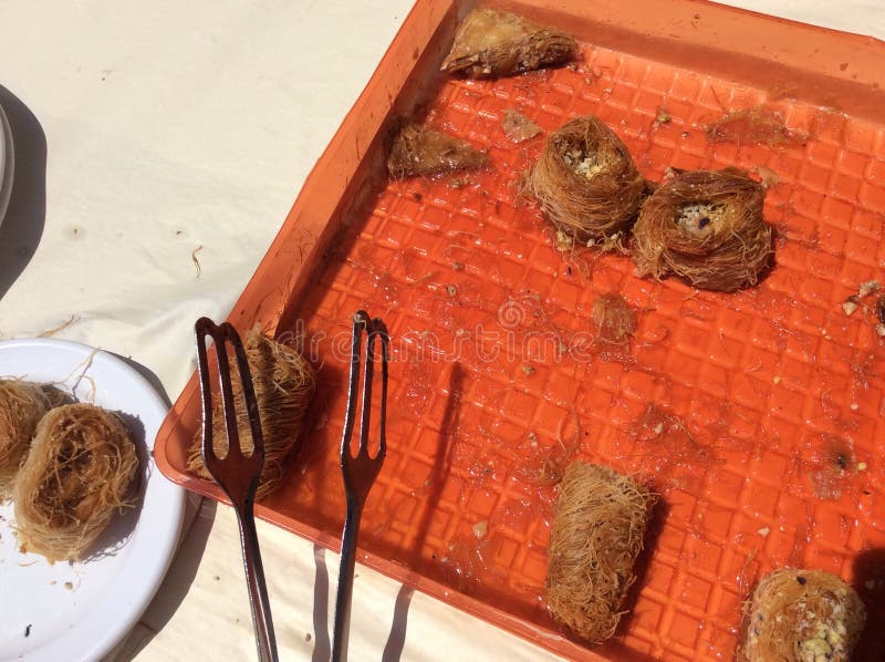 Dulces Del Baklava En Israel Imagen de archivo - Imagen de postre ...