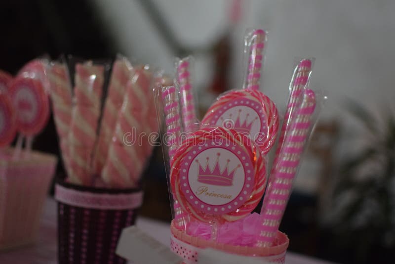 Dulces Rosados Deliciosos 1 Foto de archivo - Imagen de poco, delicioso ...