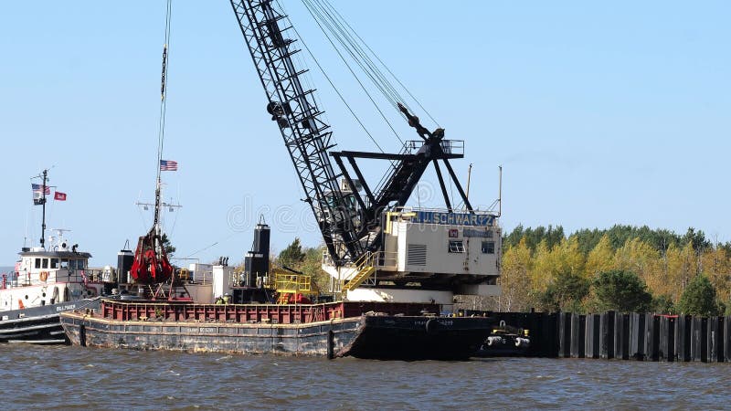 DULUTH, MN - 5 OCT 2020: Working Crane on a Floating Dredging Barge ...